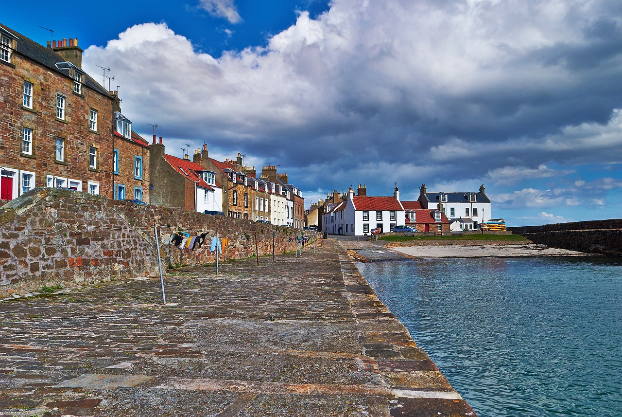 Anstruther Holiday Lets for Your Coastal Getaway | East Fife
